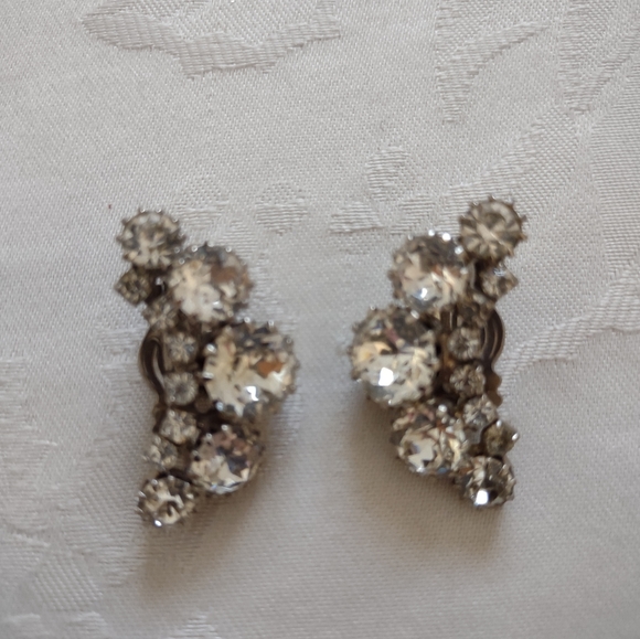 Albert Weiss | Jewelry | Weiss Vintage Austrian Crystals Clip Earrings ...